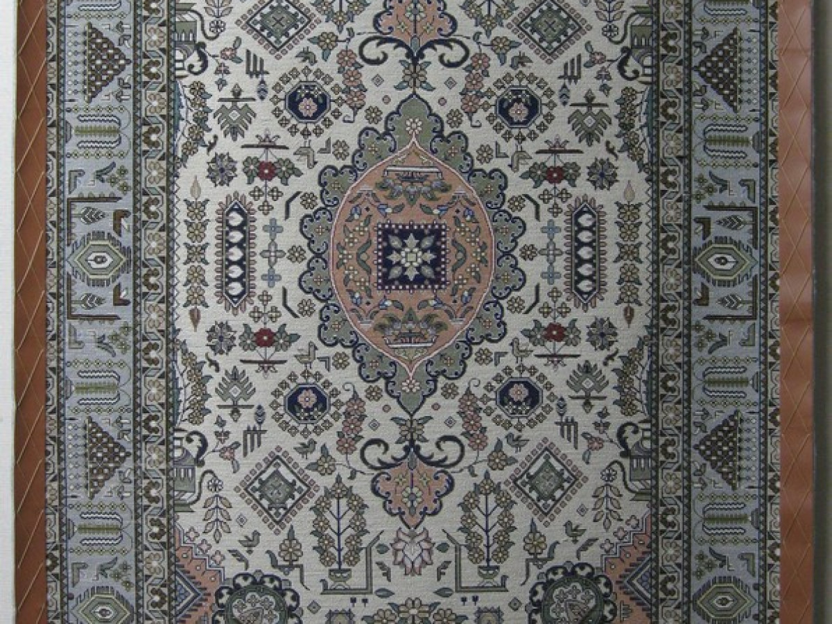 Premium Persian Geometric Design Isfahan Rug - RI4040